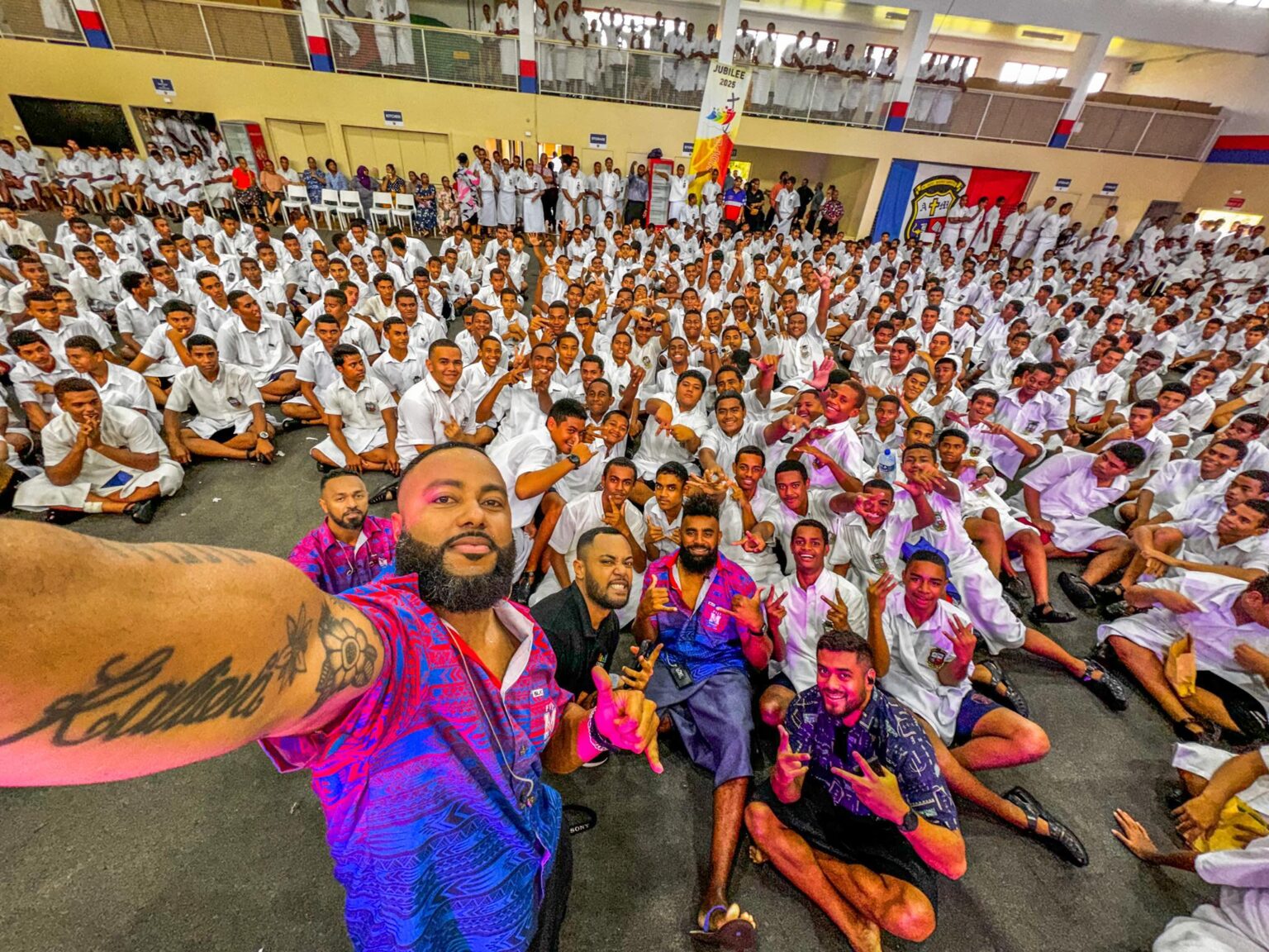 Legend FM - Fiji's Favourite Station for the Classics